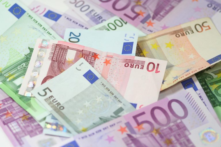 Non aux subventions aux entreprises ! - Les 4 Vérités Hebdo - La ...