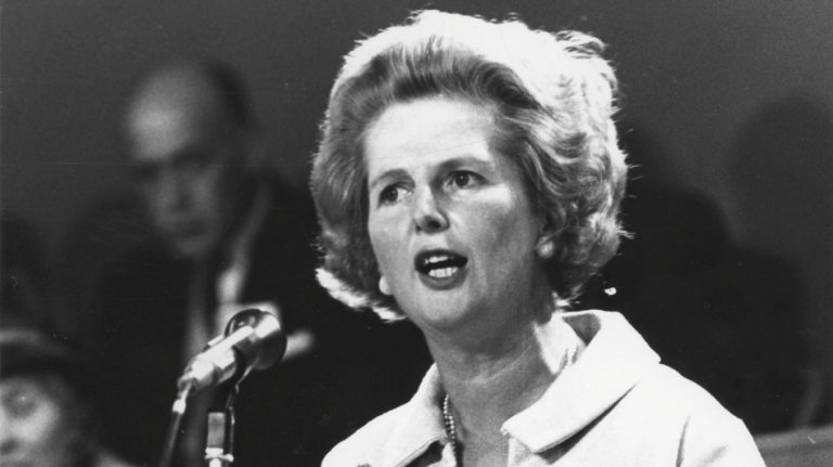 La mort et le bilan de Margaret Thatcher, ou l’Angleterre des années 80 ...